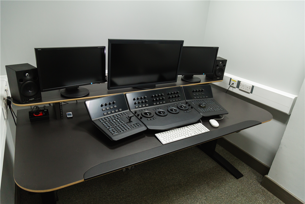 Technical Studio furniture London|edit desks| recording studio ...